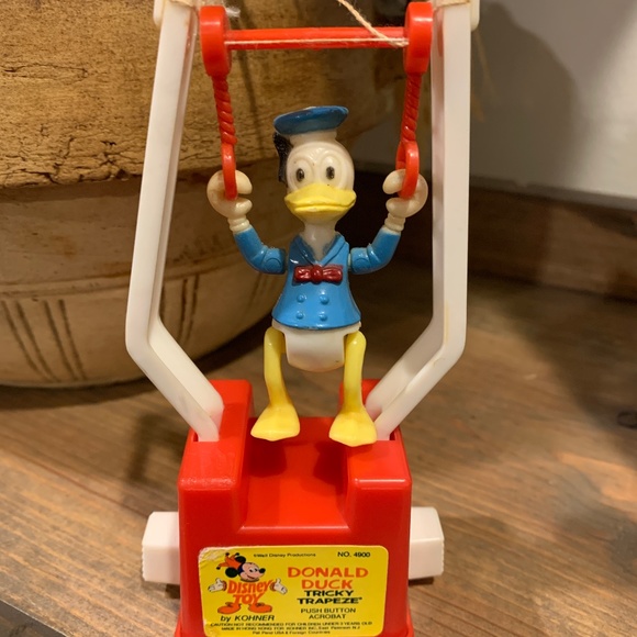 Disney | Toys | Vintage Donald Duck Tricky Trapeze Push Button Acrobat ...